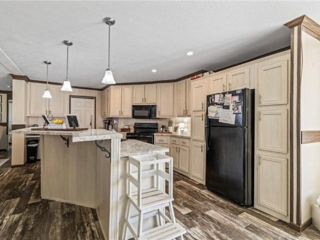 48323 Robert Sumrall Road