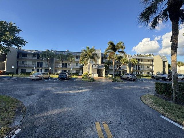 4832 Esedra Ct Apt 106, Lake Worth, FL 33467