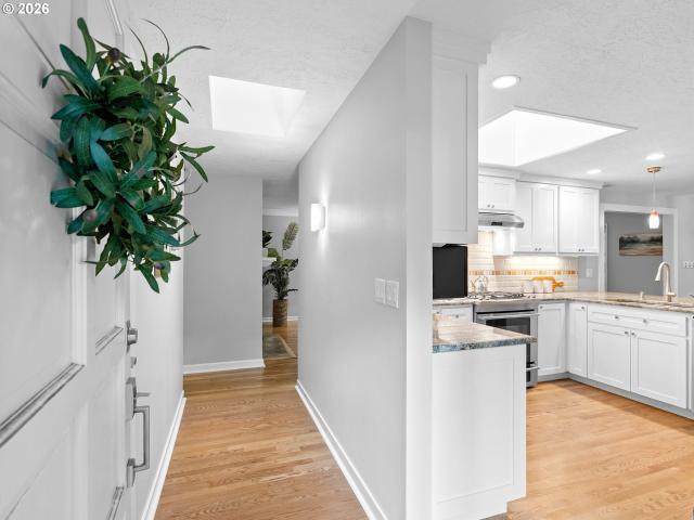4832 redwing way