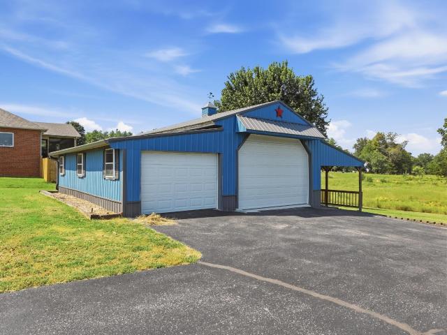 4832 Skyview Dr