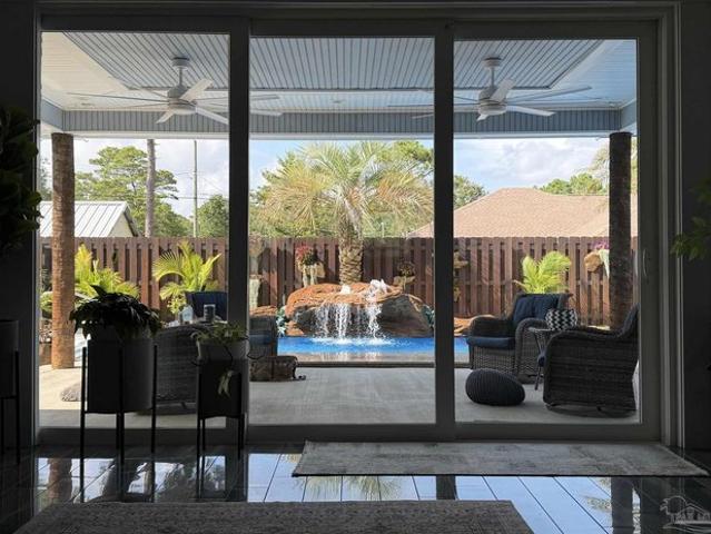 4832 Whitewood Rd, Gulf Breeze, FL 32563