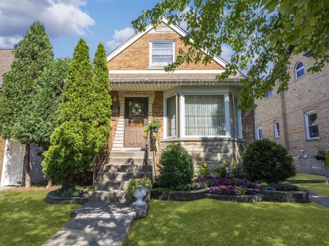 4833 N Moody Ave, Chicago, IL 60630