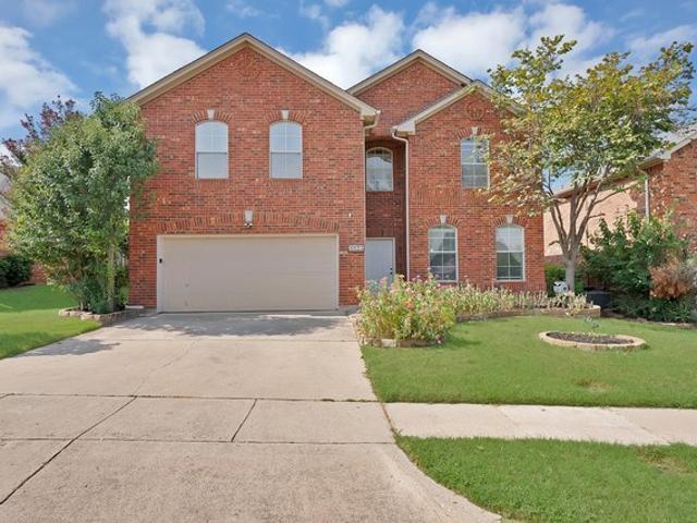 4833 Bridle Path Way, Fort Worth, TX 76244