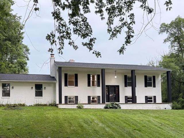 4833 Columbus Rd, Centerburg, OH 43011