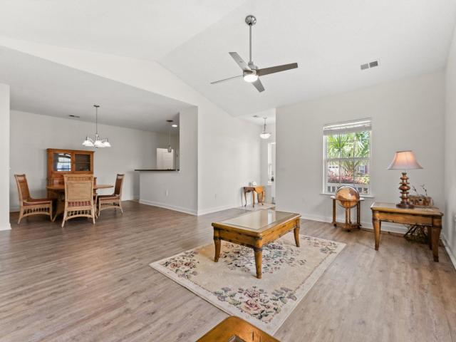 483 Deerfield Links Dr