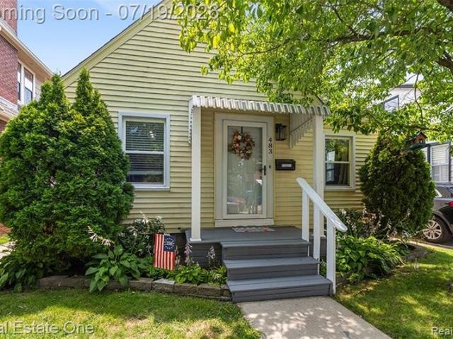 483 Kings Hwy, Wyandotte, MI 48192