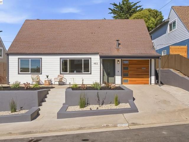 483 Heathcliff Dr, Pacifica, CA 94044