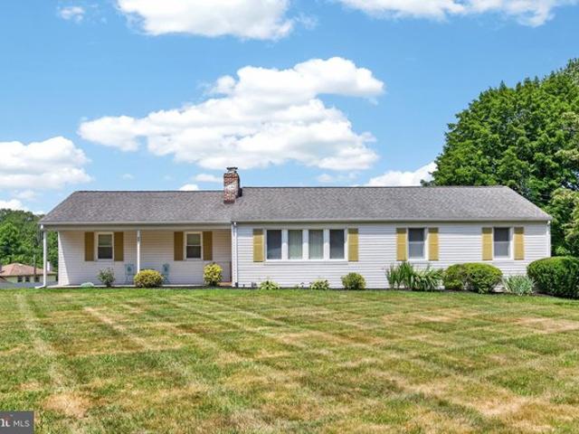 483 Hibernia Rd, Coatesville, PA 19320