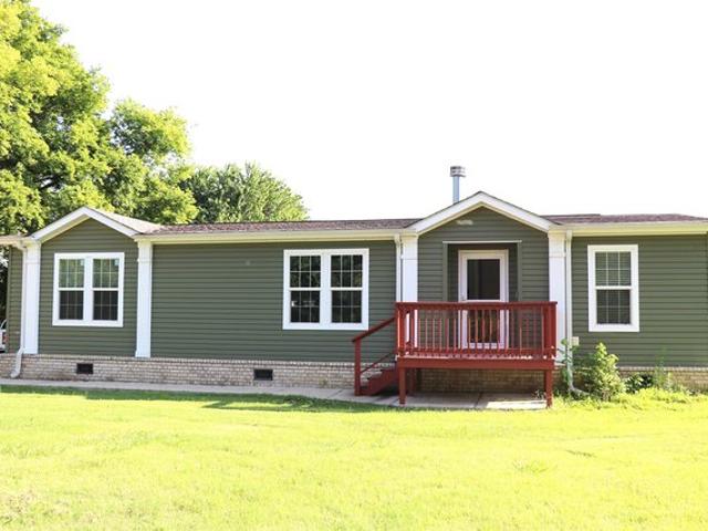 483 Hilltop Ln, Millington, TN 38053
