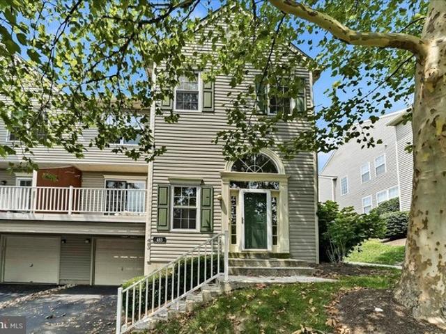 483 Stoneglen St, Collegeville, PA 19426