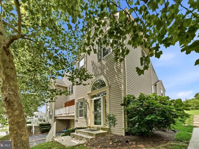 483 Stoneglen Street