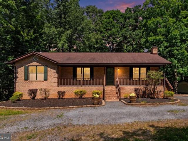 483 Windwood Coves Blvd, Mineral, VA 23117