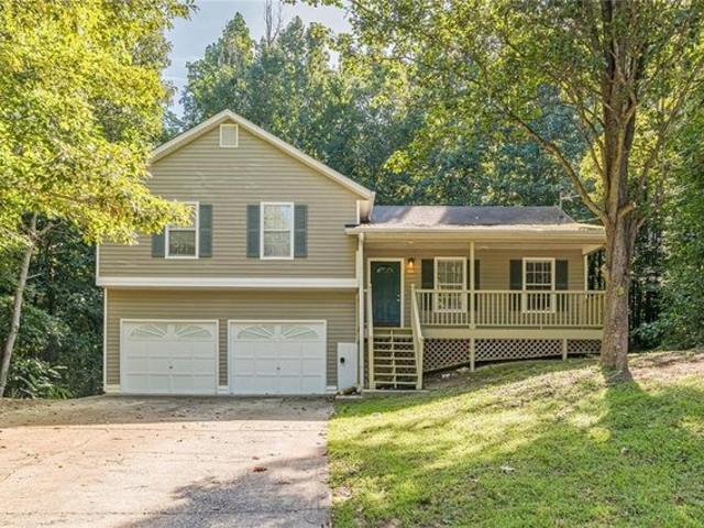 483 Thornbrooke Dr, Hiram, GA 30141