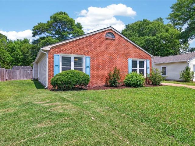 4844 Fountain Hall DR