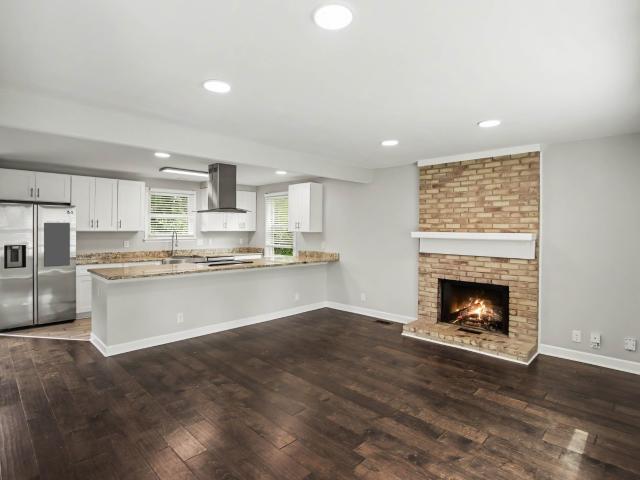 4844 Shshone Dr