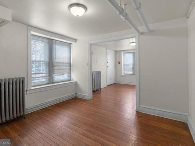 4844 Walnut St #G2, Philadelphia, PA 19139