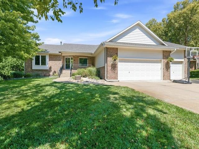 4845 N Steeds Crossing Cir, Park City, KS 67219