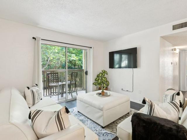4845 Cedar Springs Rd Apt 173, Dallas, TX 75219