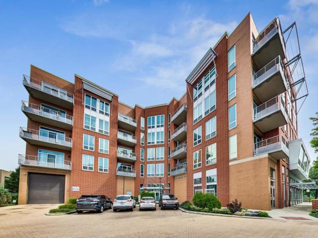4846 N Clark St, Unit 510, Chicago, IL 60640 | Compass