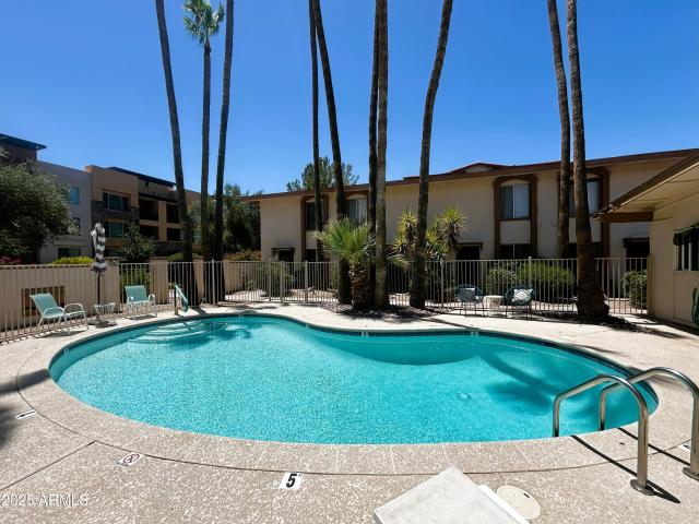 4846 n woodmere fairway # 3