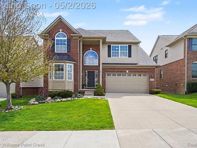 4846 E Stonegate Cir, Orion, MI 48359