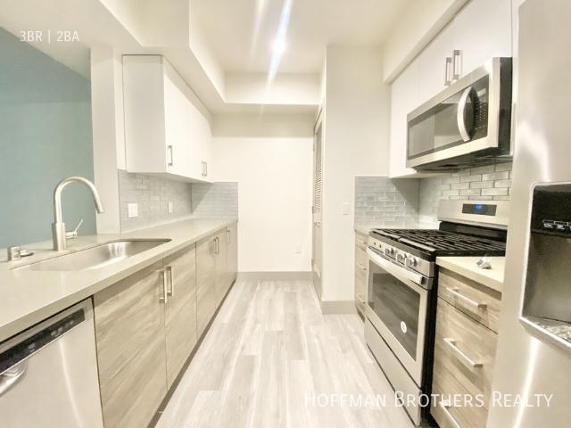 4847 Oakwood Ave Los Angeles, CA 90004