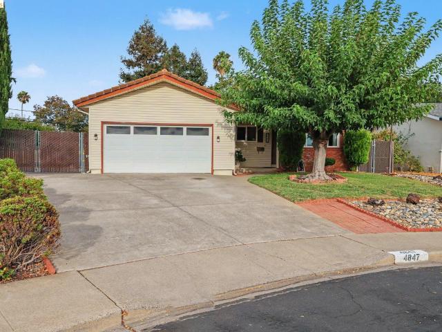 4847 Beckham Court