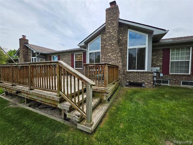 48484 Savoy Court