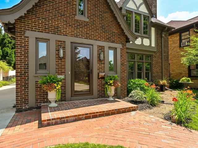 4848 N Woodburn St