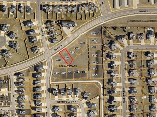 4849 Decorah Way S, Fargo, ND 58047