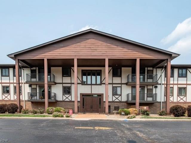 4849 Grace Rd Unit 203, North Olmsted, OH 44070