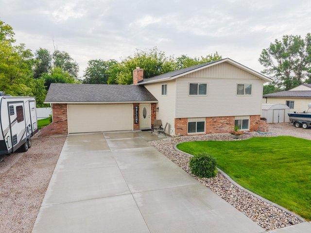 4849 Pleasant View Dr, Chubbuck, ID 83202