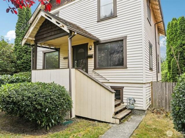 4849 48th Ave SW, Seattle, WA 98116