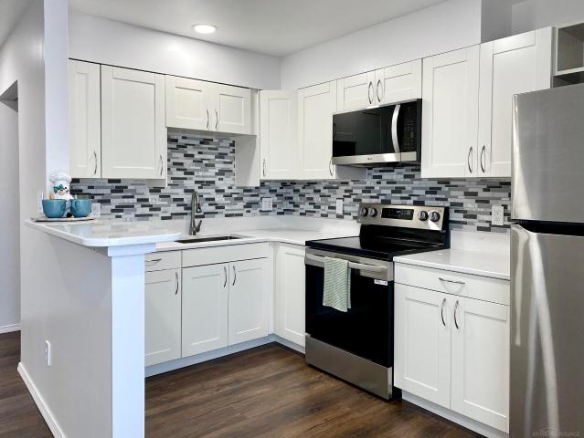4840 Briarwood Avenue # Unit C8