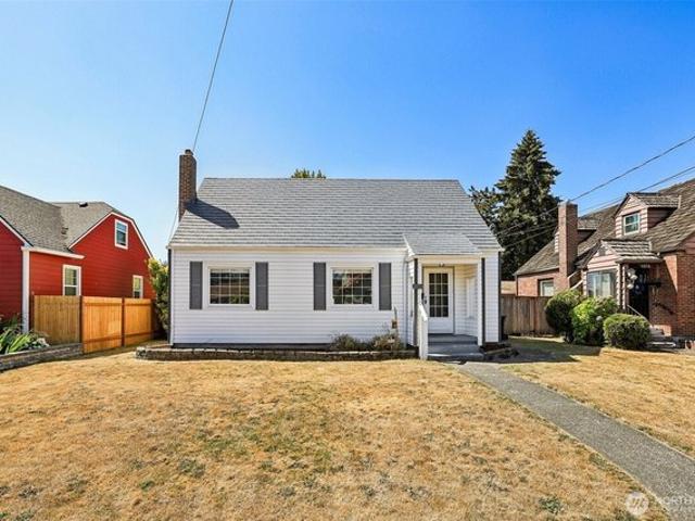 4840 E B St, Tacoma, WA 98404