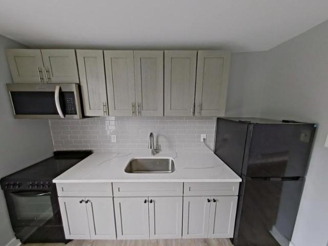 4840 E Roosevelt Boulevard # 3