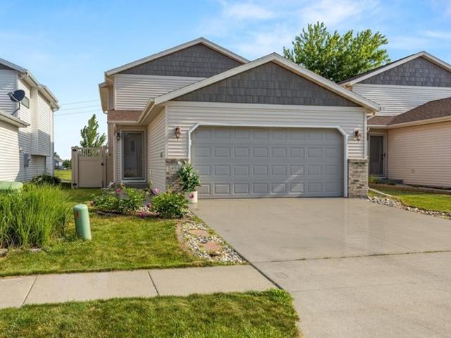 4841 50th Ave S, Fargo, ND 58104