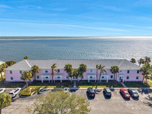 4842 Coquina Key Dr SE Apt B, Saint Petersburg, FL 33705