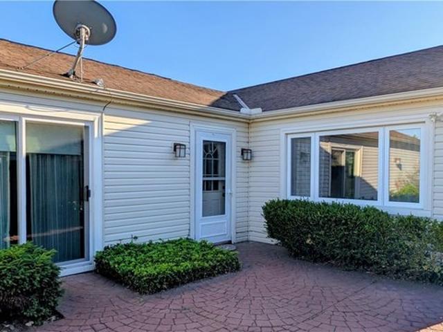 4842 Red Pine Way, North Ridgeville, OH 44039