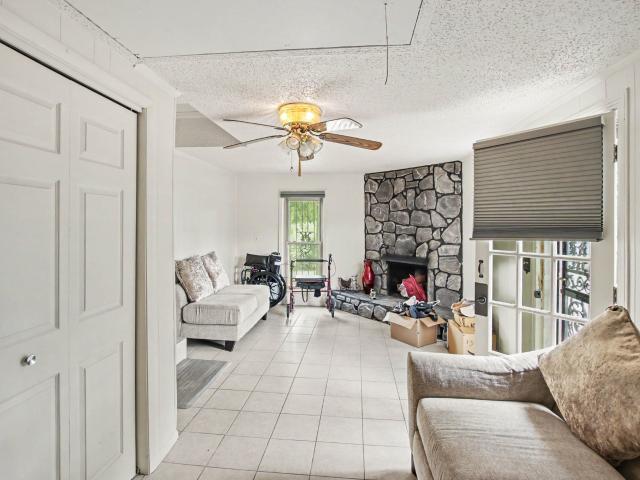 4842 Trumpet Cir