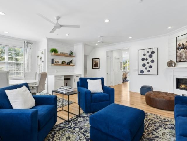 484 4Th Ave # 1