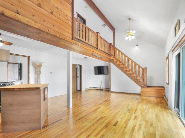 484 Autumn Road