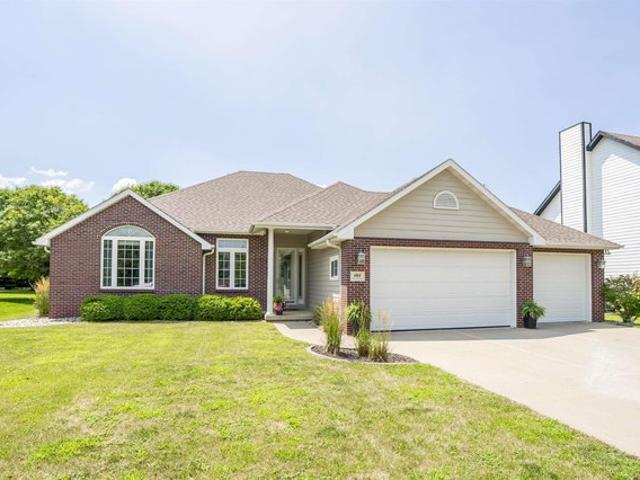 484 Bluestem Trl, Dakota Dunes, SD 57049