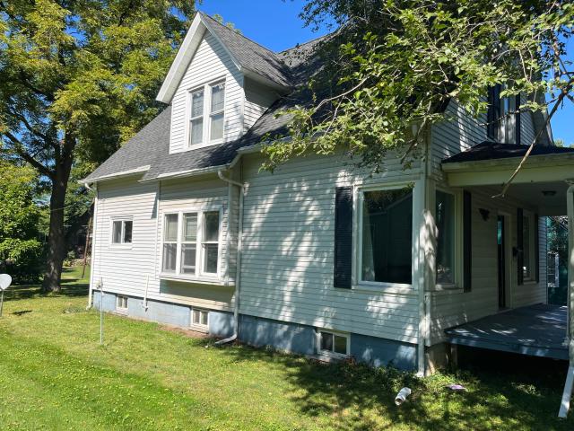 484 Grove Ave, Valparaiso, IN 46385 | MLS #826998