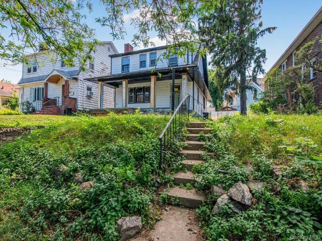 484 E 5th Street