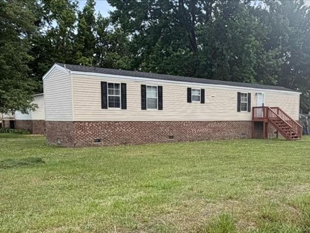 484 Harbinger St, Belhaven, NC 27810