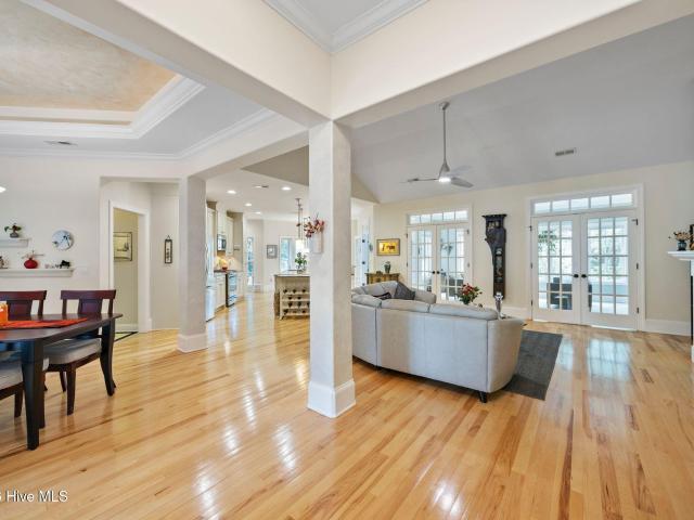 484 Heatherwood Court SE