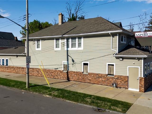 484 Ontario Street