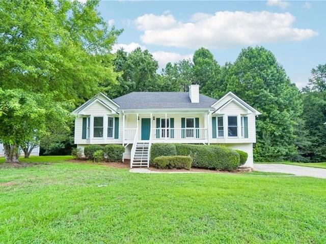 484 Legacy Park Dr, Powder Springs, GA 30127
