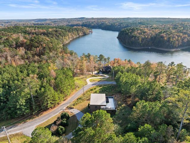 484 Rock Creek Peninsula
